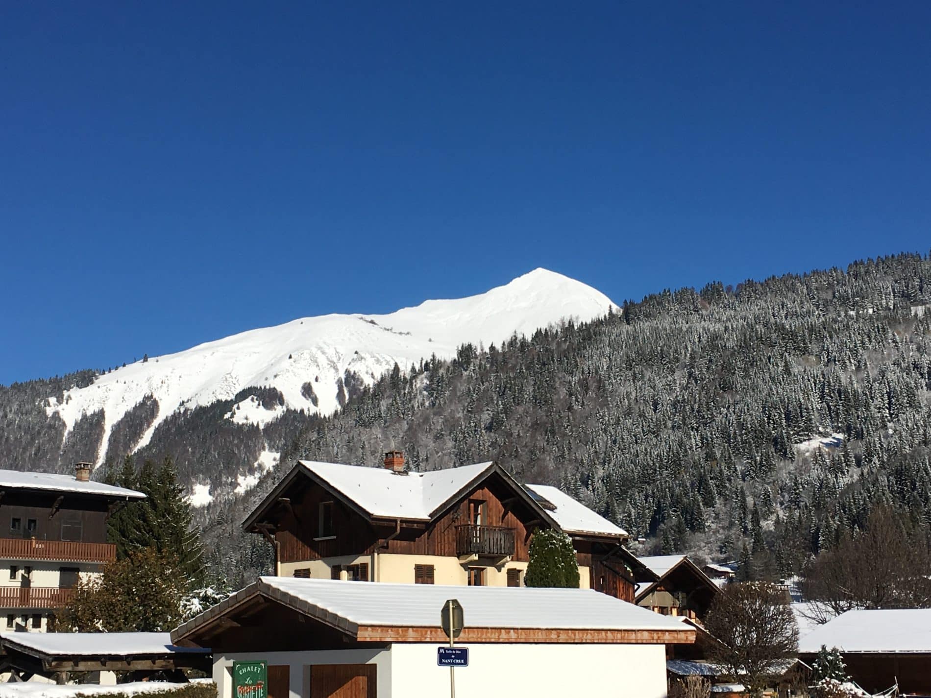 Winter is here! - Alpine French School