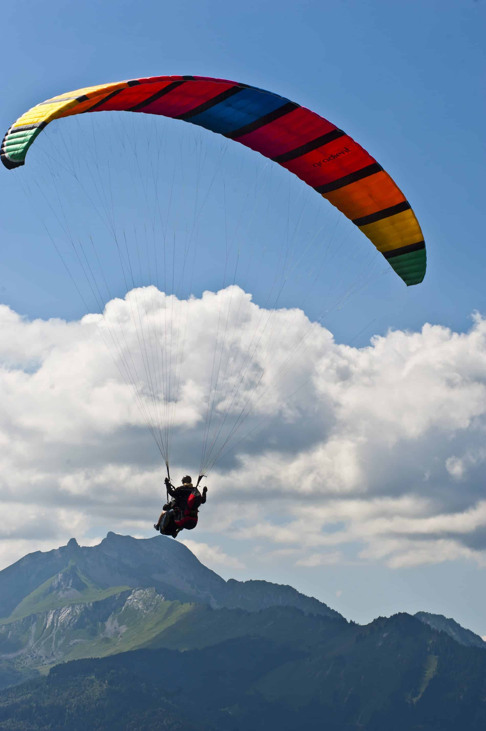 Learn French and paragliding